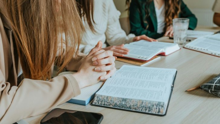 What Is A Bible Commentary? Unlocking Wisdom From Scripture