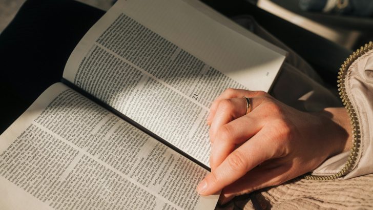 How To Lead A Bible Study Group That Sparks Discussion